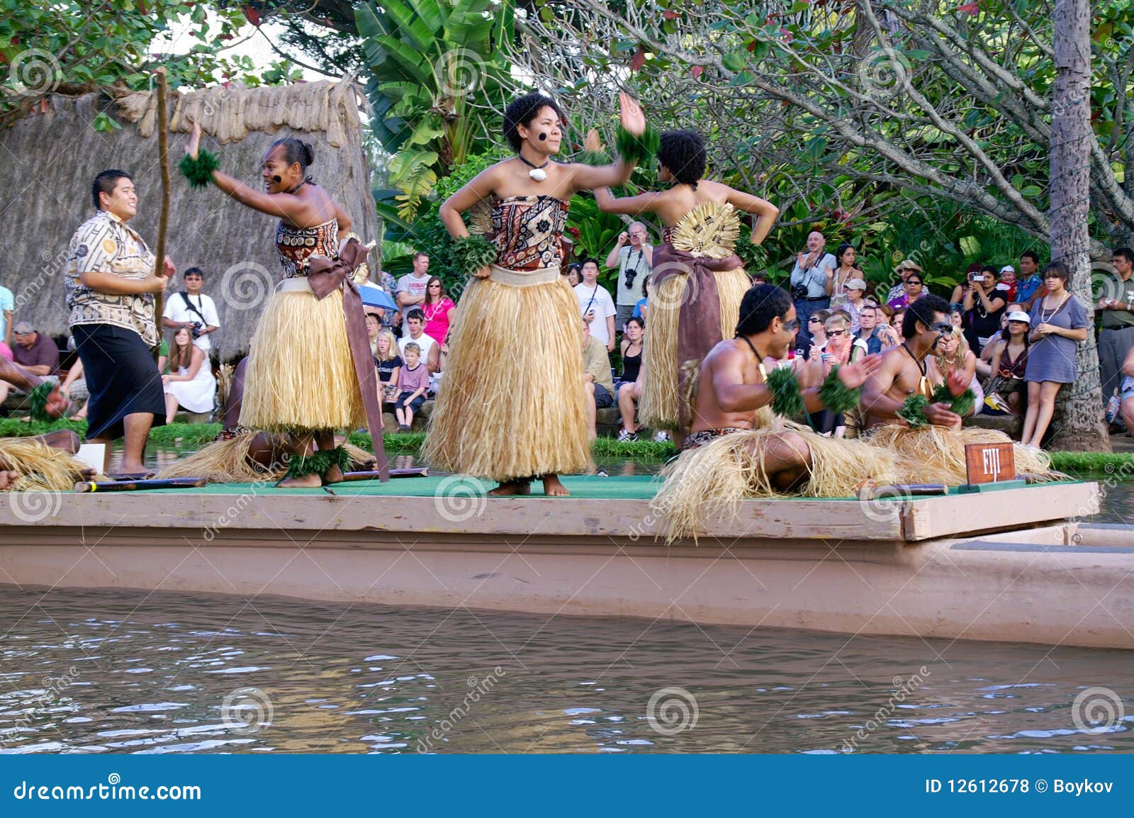Polynesian Cultural Center editorial stock photo. Image of performer ...
