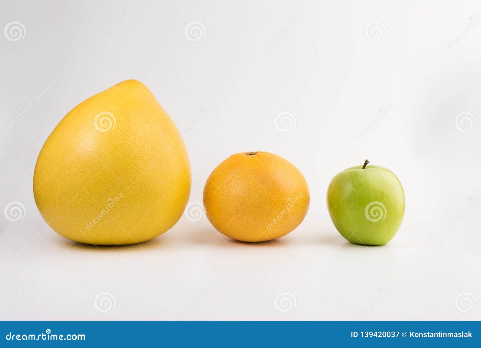 Pomelo, Apple and Grapefruit Isolated on White Stock Image - Image of ...
