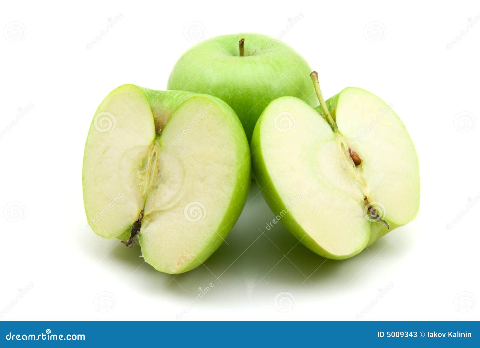 Pommes vertes image stock. Image du perfection, brillant - 5009343