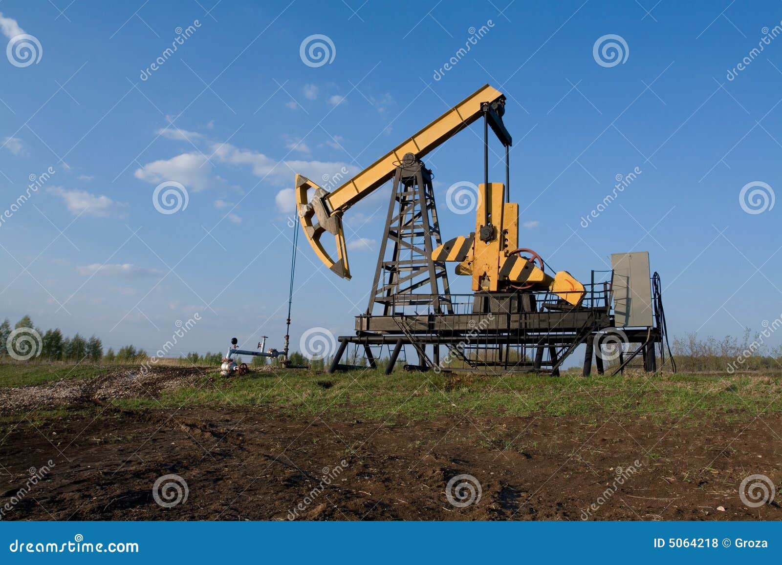 Pomp stock foto. Image of industrie, benzine, energie - 5064218