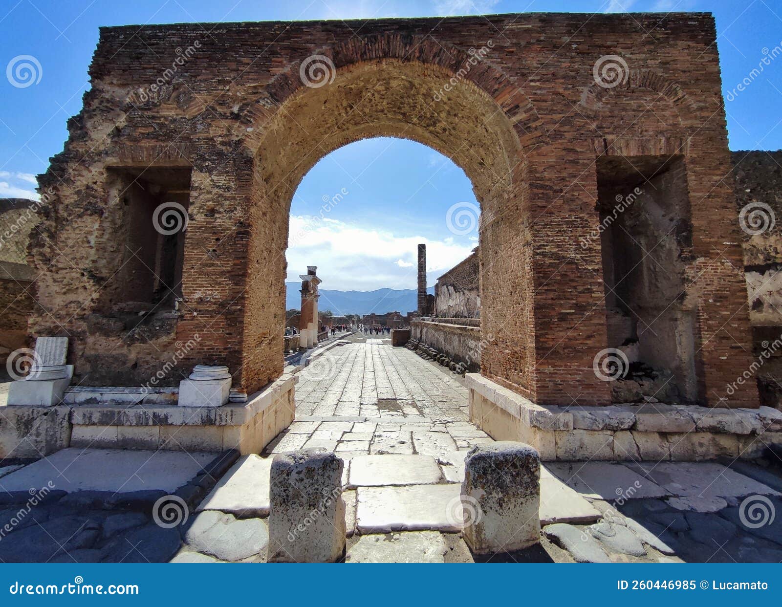 Pompei - Arco Di Nerone Da Via Del Foro Editorial Image - Image of ... Pompei - Arco Di Nerone Da Via Del Foro Editorial Image - Image of ...
