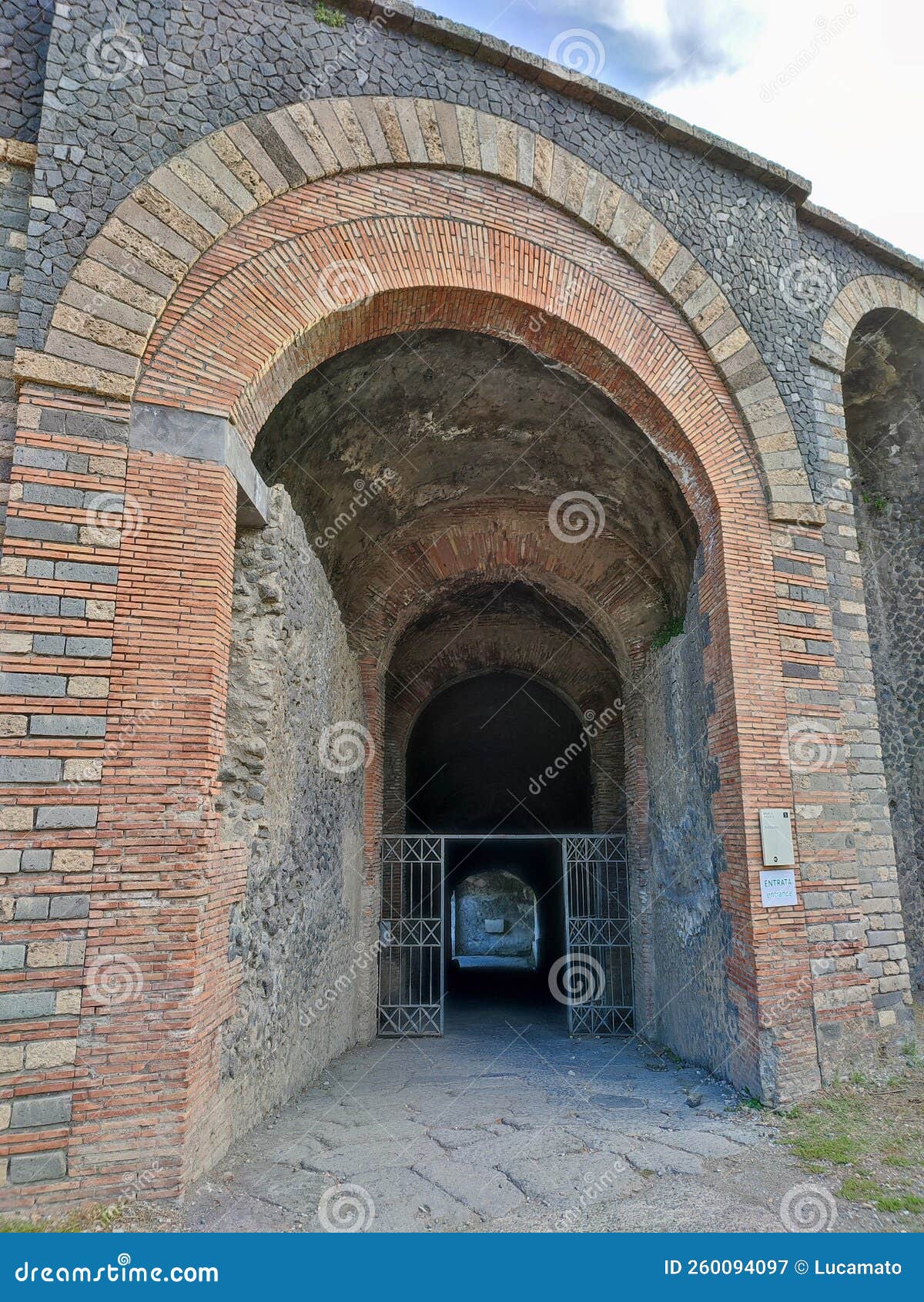 Pompei - Ingresso Dell`Anfiteatro Editorial Photography - Image of ... Pompei - Ingresso Dell`Anfiteatro Editorial Photography - Image of ...