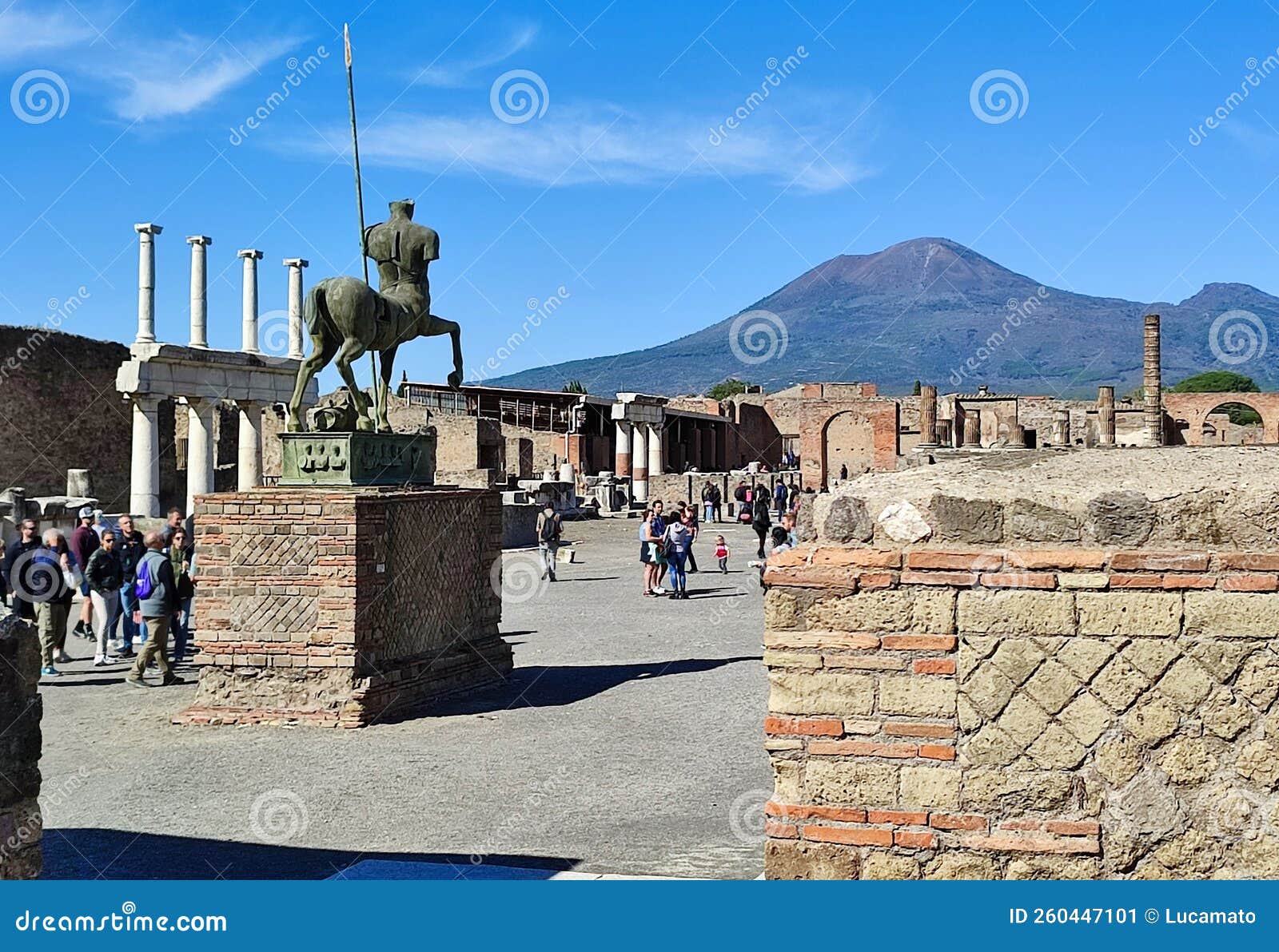Pompei - Scorcio Del Centauro Dal Comitium Editorial Photo - Image of archaeological, remains ...