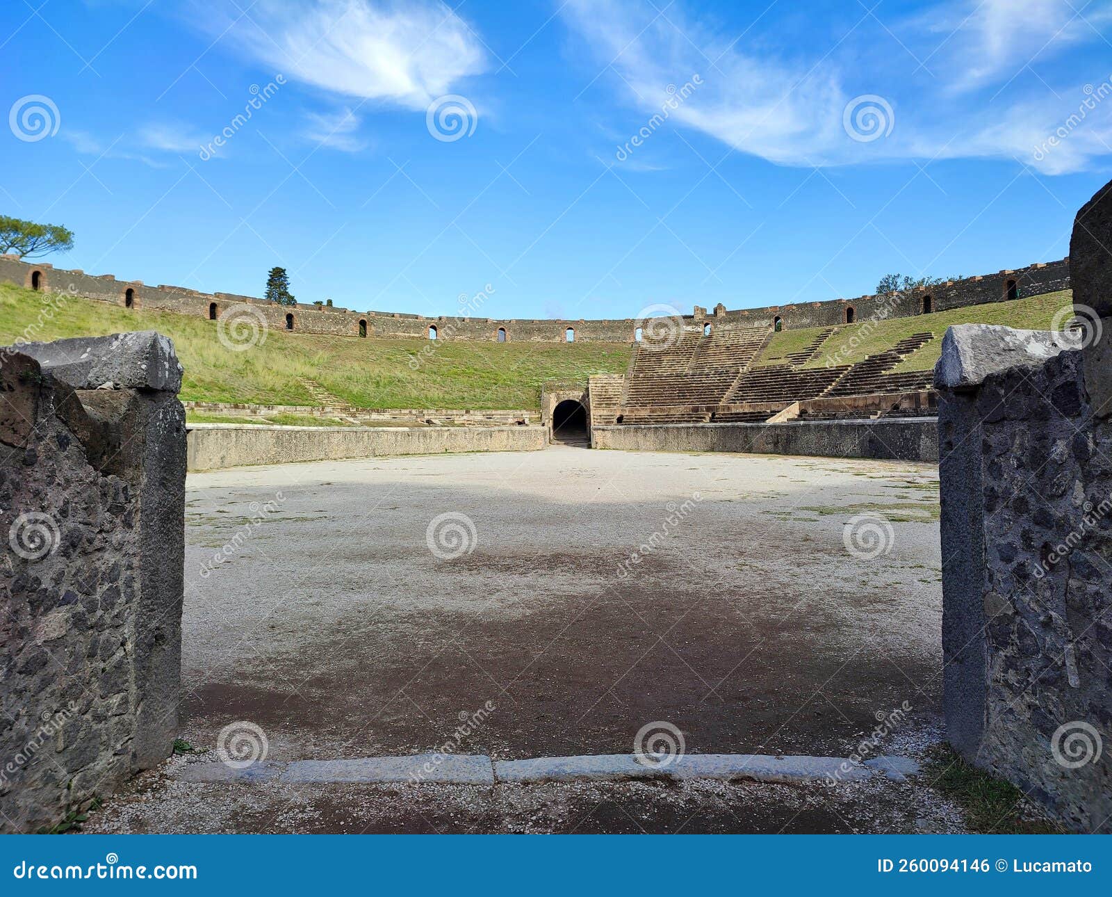 Pompei - Scorcio Dell`Anfiteatro Dall`entrata Editorial Photo - Image ... Pompei - Scorcio Dell`Anfiteatro Dall`entrata Editorial Photo - Image ...
