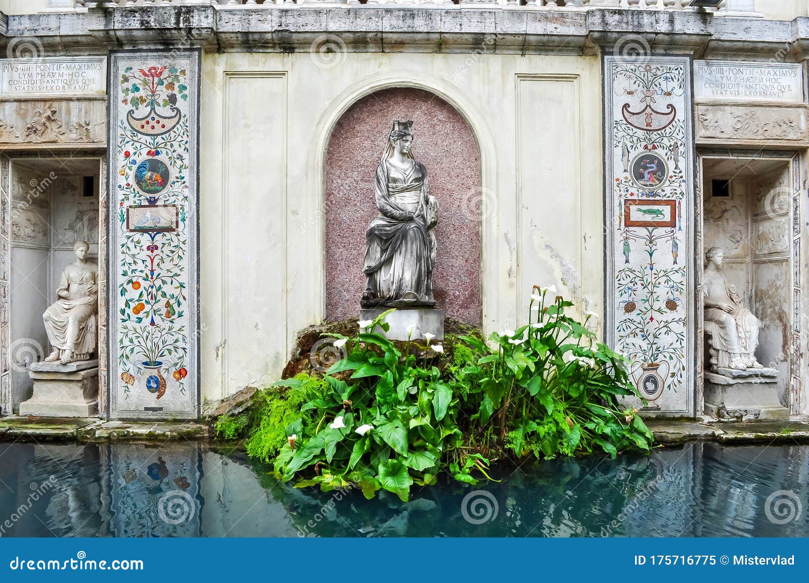 Pond with Ancient Statues in Vatican Gardens Stock Image - Image of ...