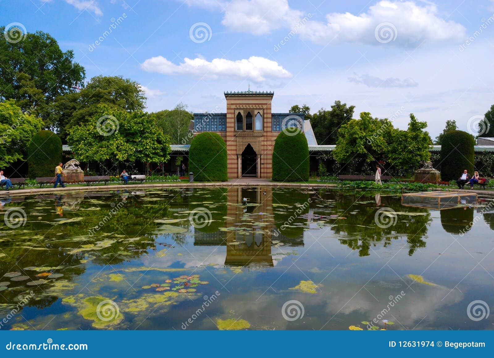 Pond in Stuttgart zoo stock photo. Image of people, idyllic - 12631974