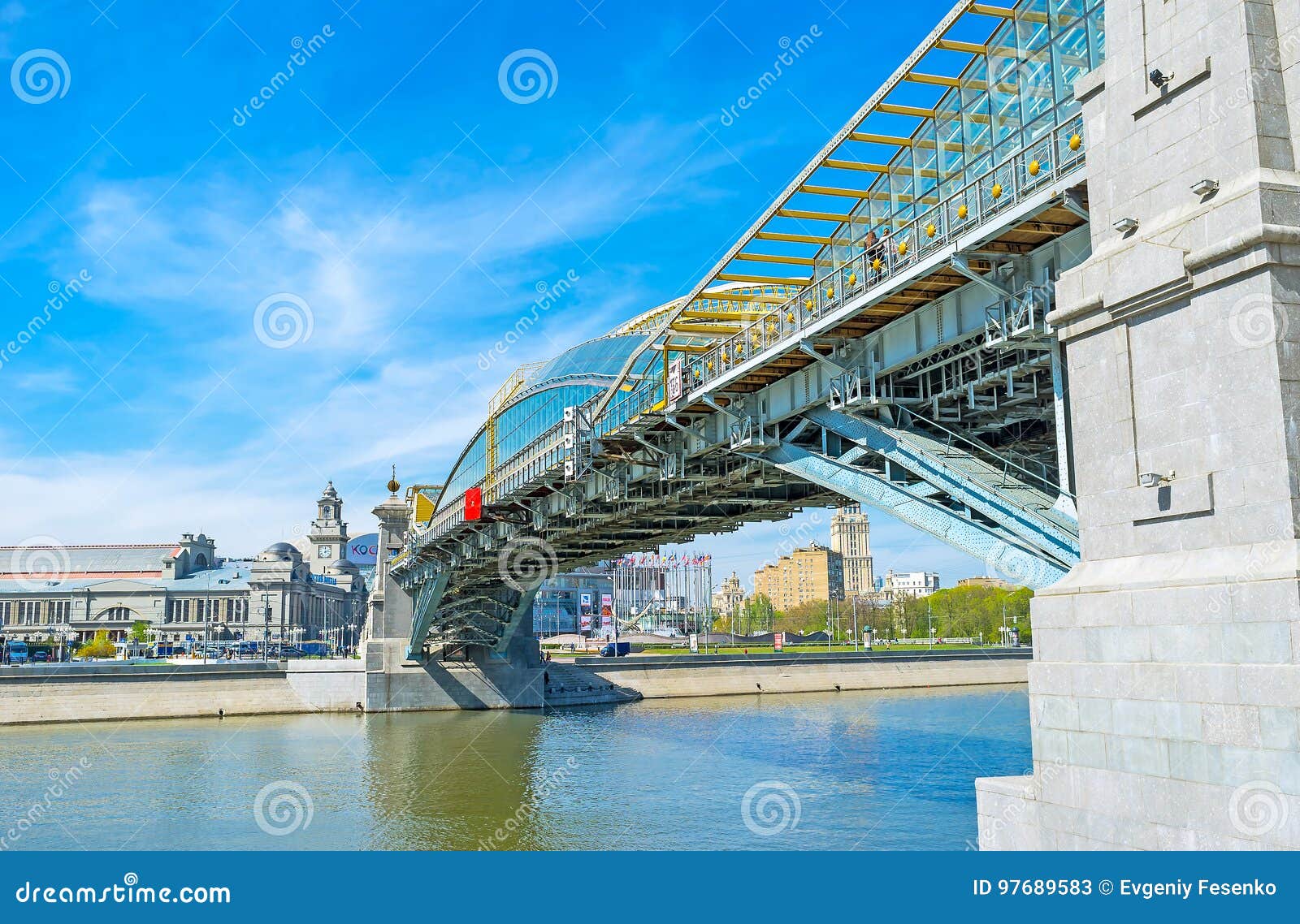 Pont De Bohdan Khmelnytsky à Moscou Photo stock éditorial - Image du ...