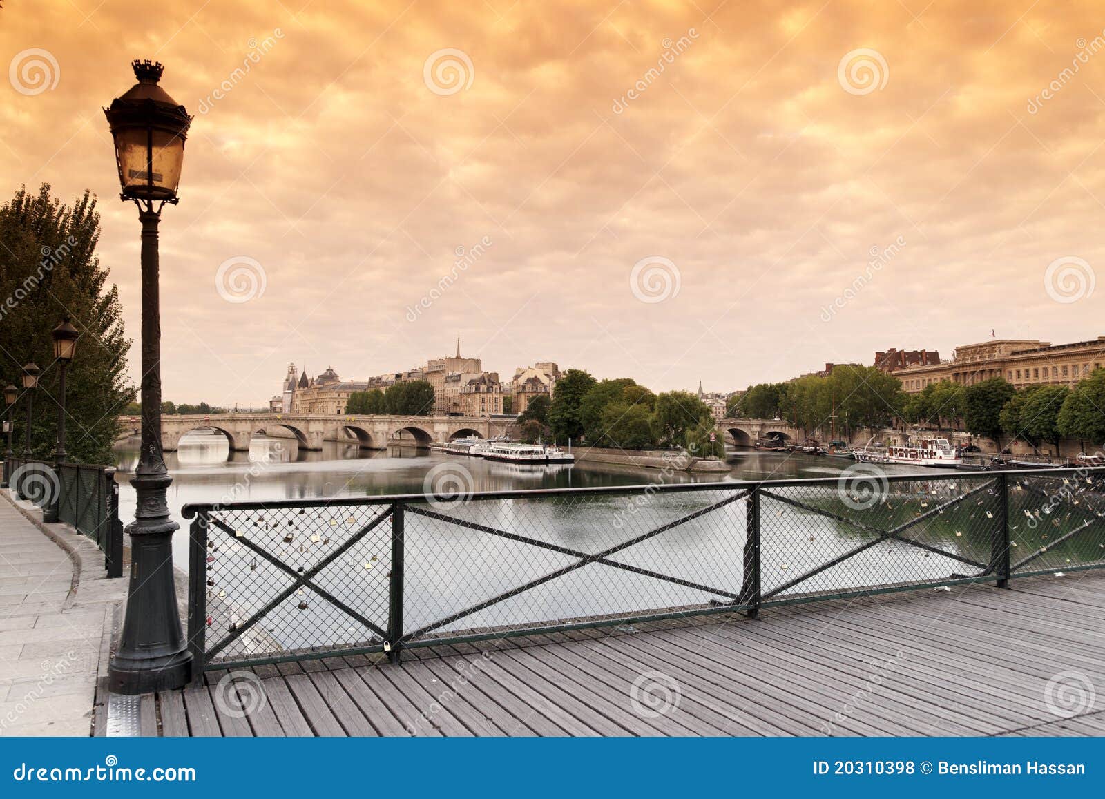 Pont Des Arts Bridge in Paris Stock Photo - Image of city, paris: 20310398