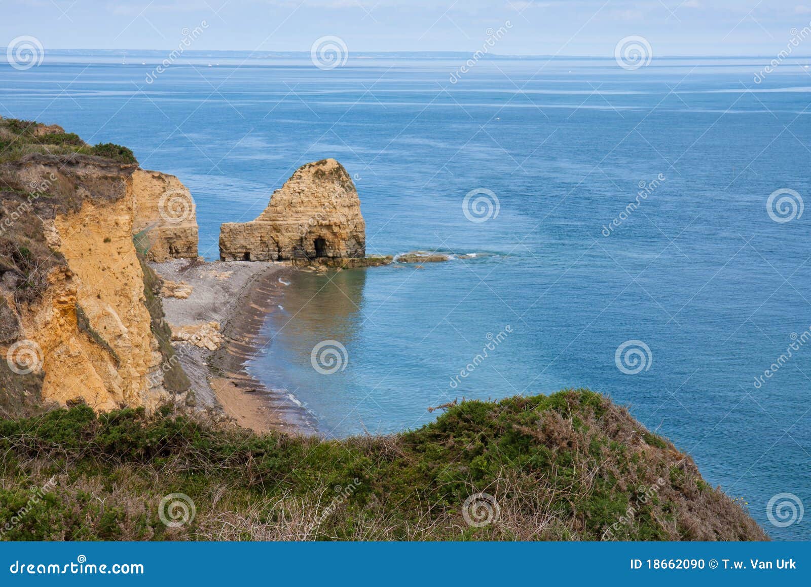Pont Du Hoc, Slagveld in WW2 Stock Foto - Image of foto, geheugen: 18662090