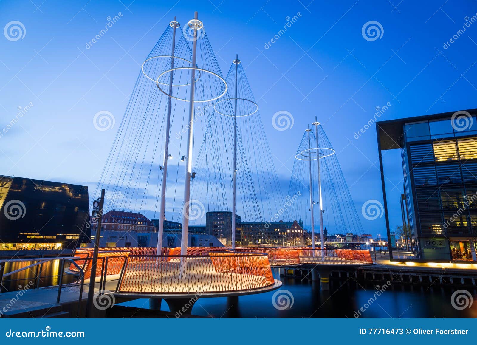 Pont Moderne De Cercle à Copenhague Photo stock éditorial - Image du ...