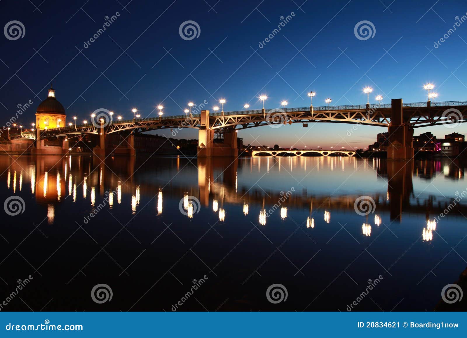 Pont Saint-Pierre in Toulouse Stock Image - Image of dusk, pierre: 20834621