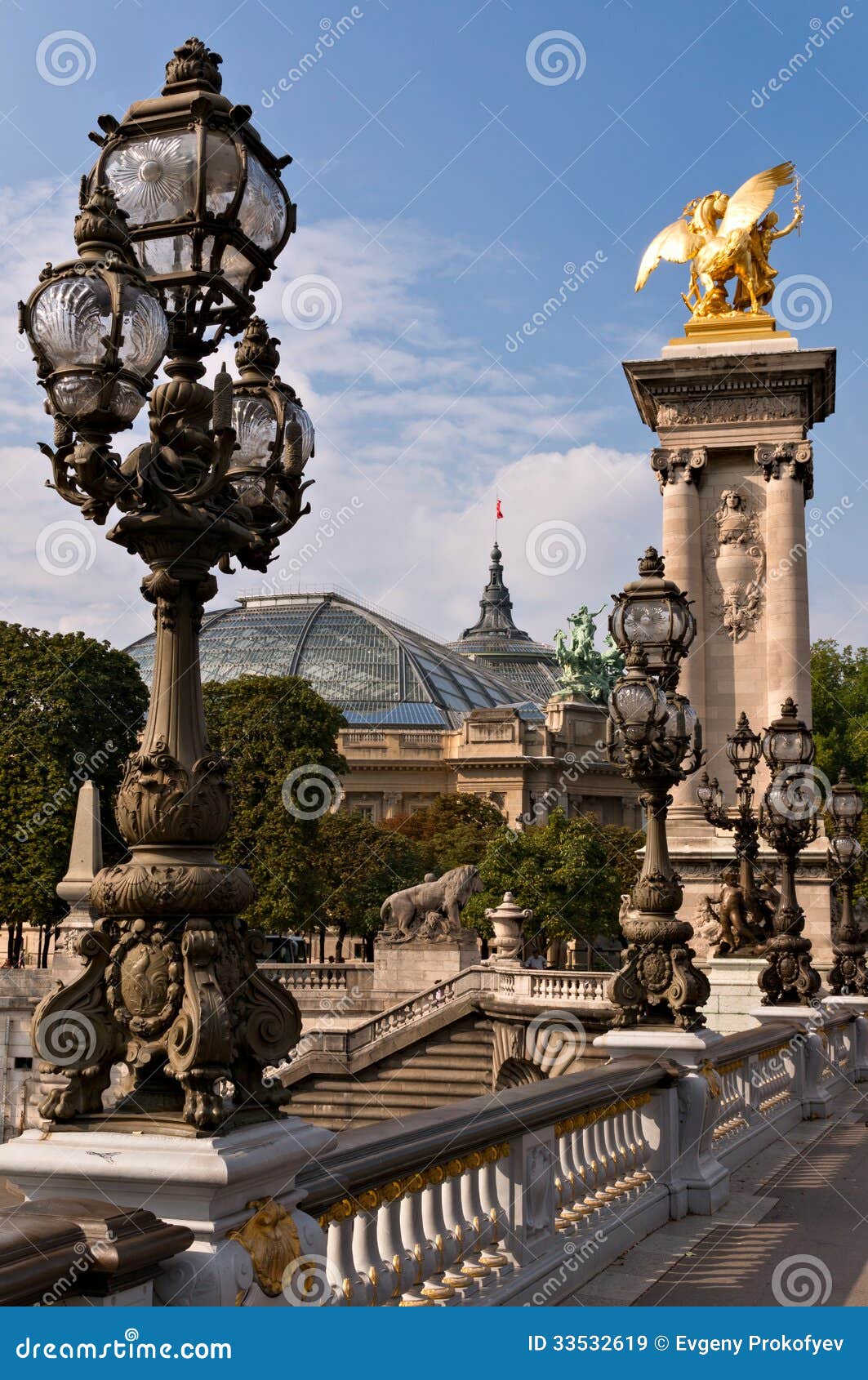 Ponte Alexander III Em Paris Imagem de Stock - Imagem de arquitetura ...