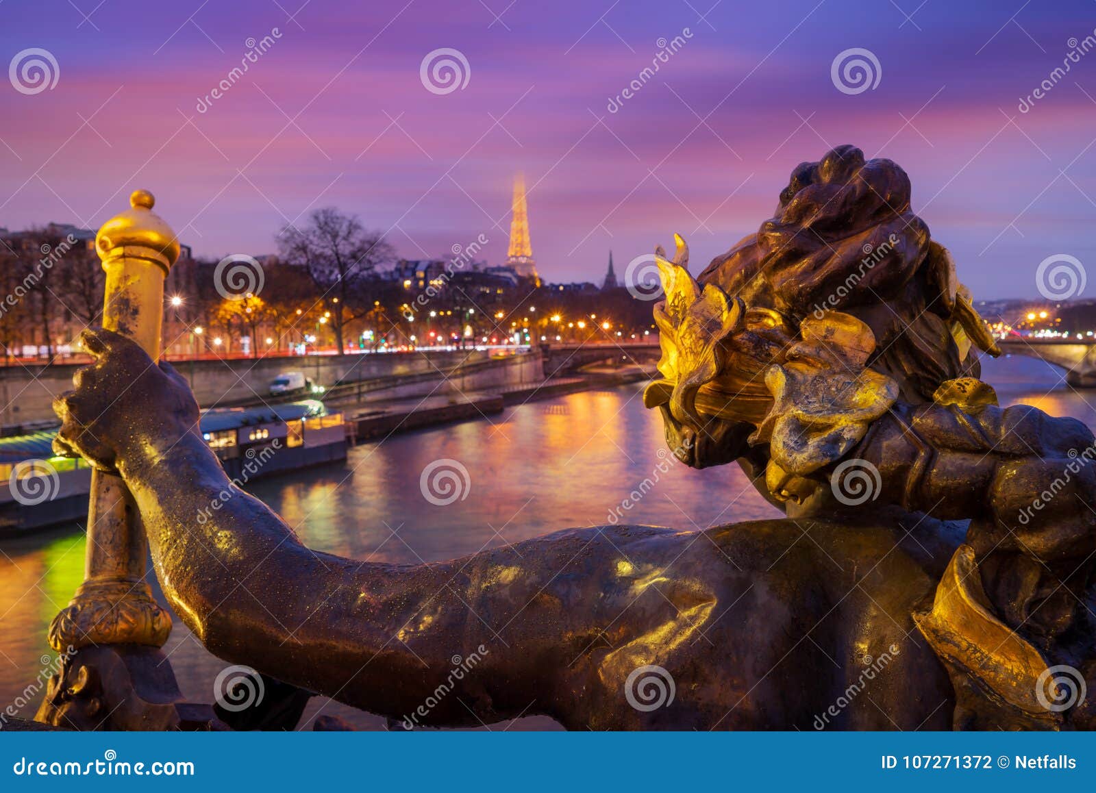 Ponte De Alexandre III, Paris Fotografia Editorial - Imagem de curso ...