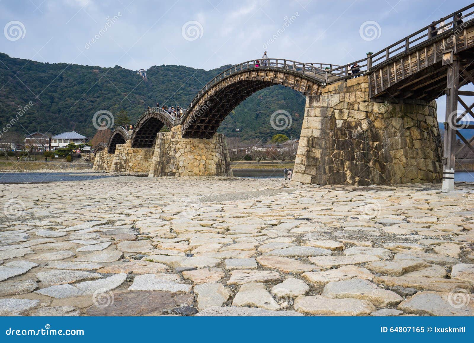 A Ponte De Kintai Em Iwakuni, Japão Imagem de Stock - Imagem de ponte ...