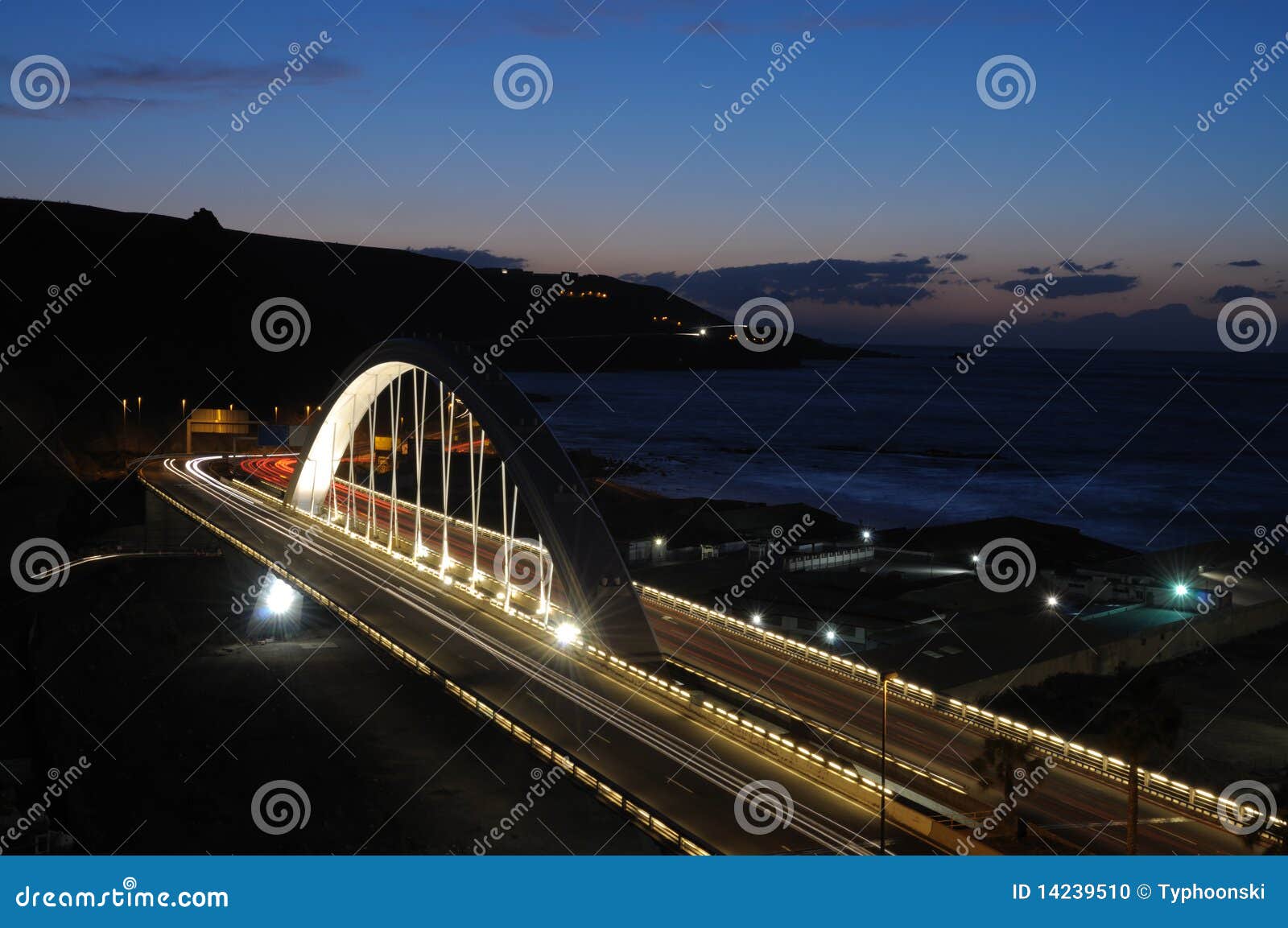 Ponte Em Las Palmas De Gran Canaria Foto de Stock - Imagem de oceano ...