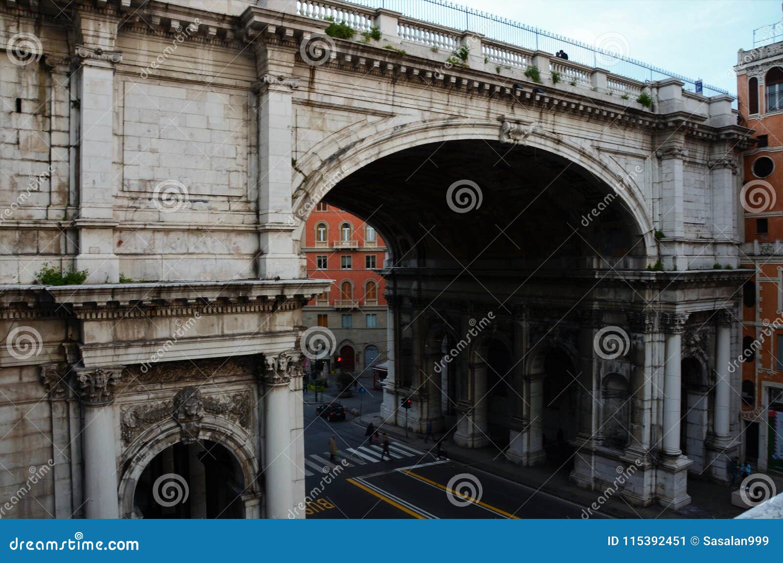 Ponte Monumental Genoa - Genoa Landmarks Imagem de Stock - Imagem de ...
