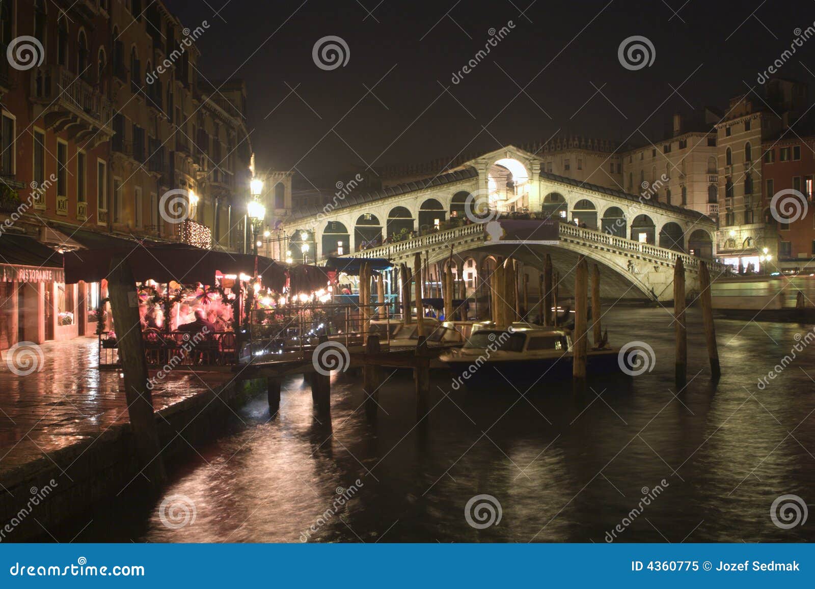 Ponte Rialto in Venice - Night Stock Image - Image of tourism, water ...
