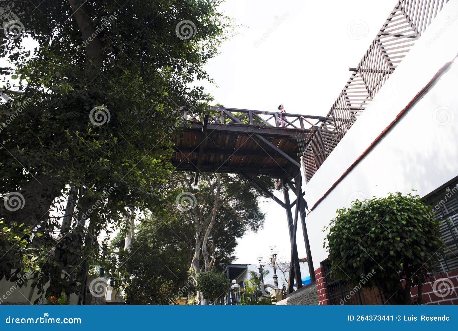 A Ponte Tradicional Dos Suspiros De Baranco Na Lima Imagem de Stock ...