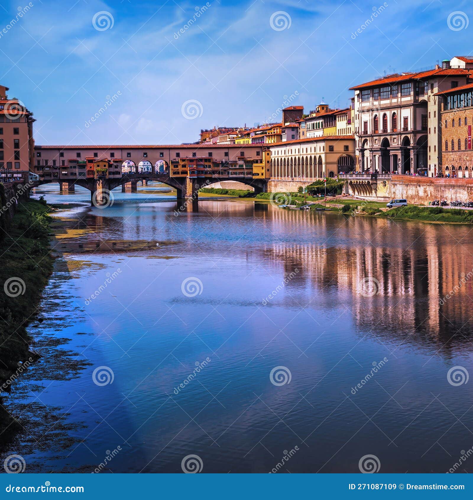 Ponte Vechio in Florence stock image. Image of merchant - 271087109