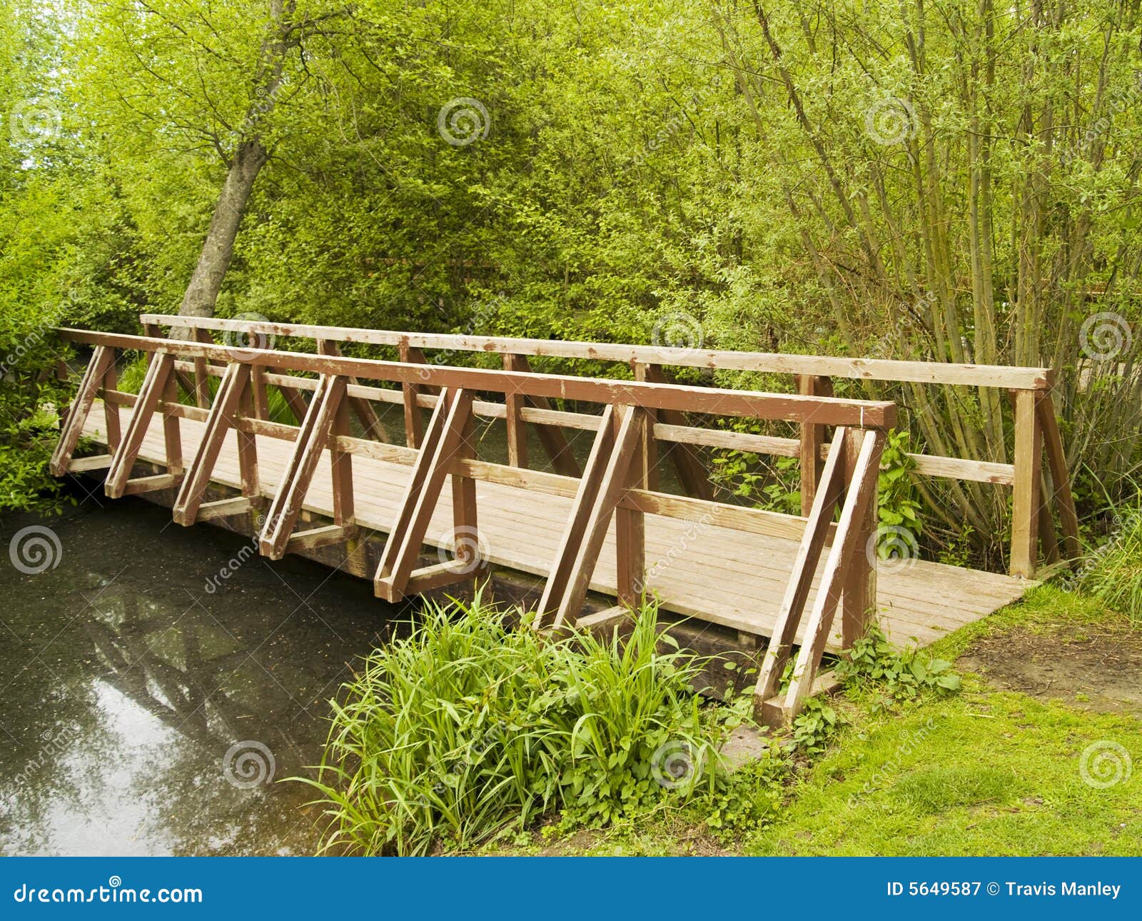 Ponticello di legno immagine stock. Immagine di architettura - 5649587
