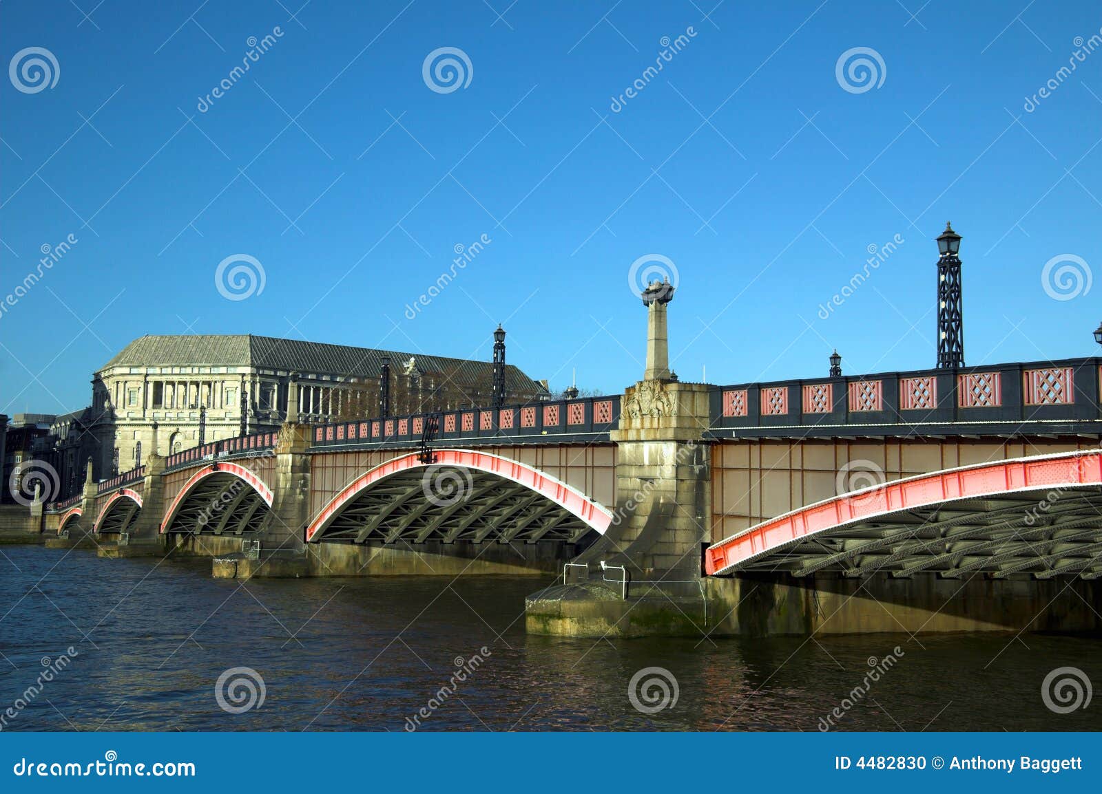 Ponticello Di Vauxhall (Londra) Fotografia Stock - Immagine di ...