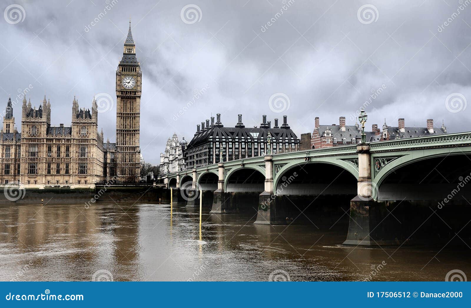 Ponticello Di Westminster Con Grande Ben a Londra Fotografia Stock ...
