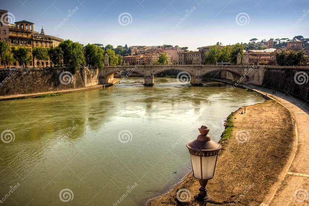 Ponticello a Roma immagine stock. Immagine di festa, monumento - 9856989
