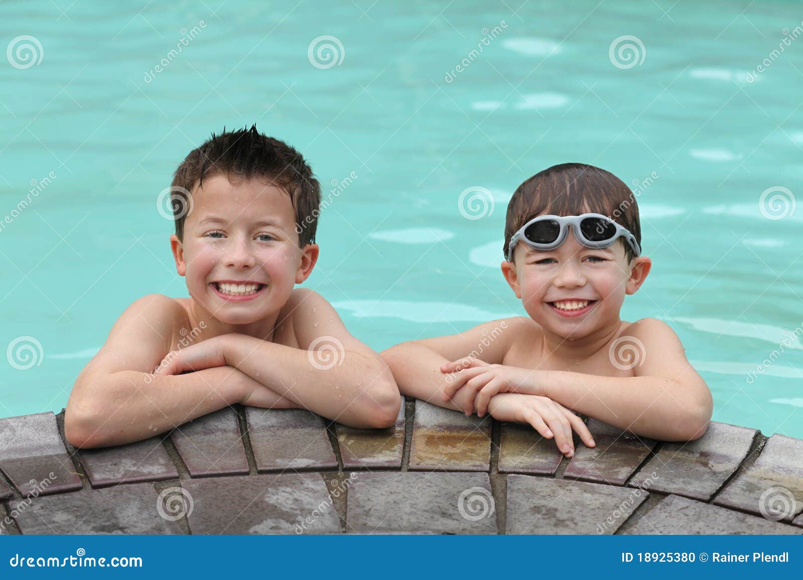 At the pool stock photo. Image of recreation, swim, friendship - 18925380