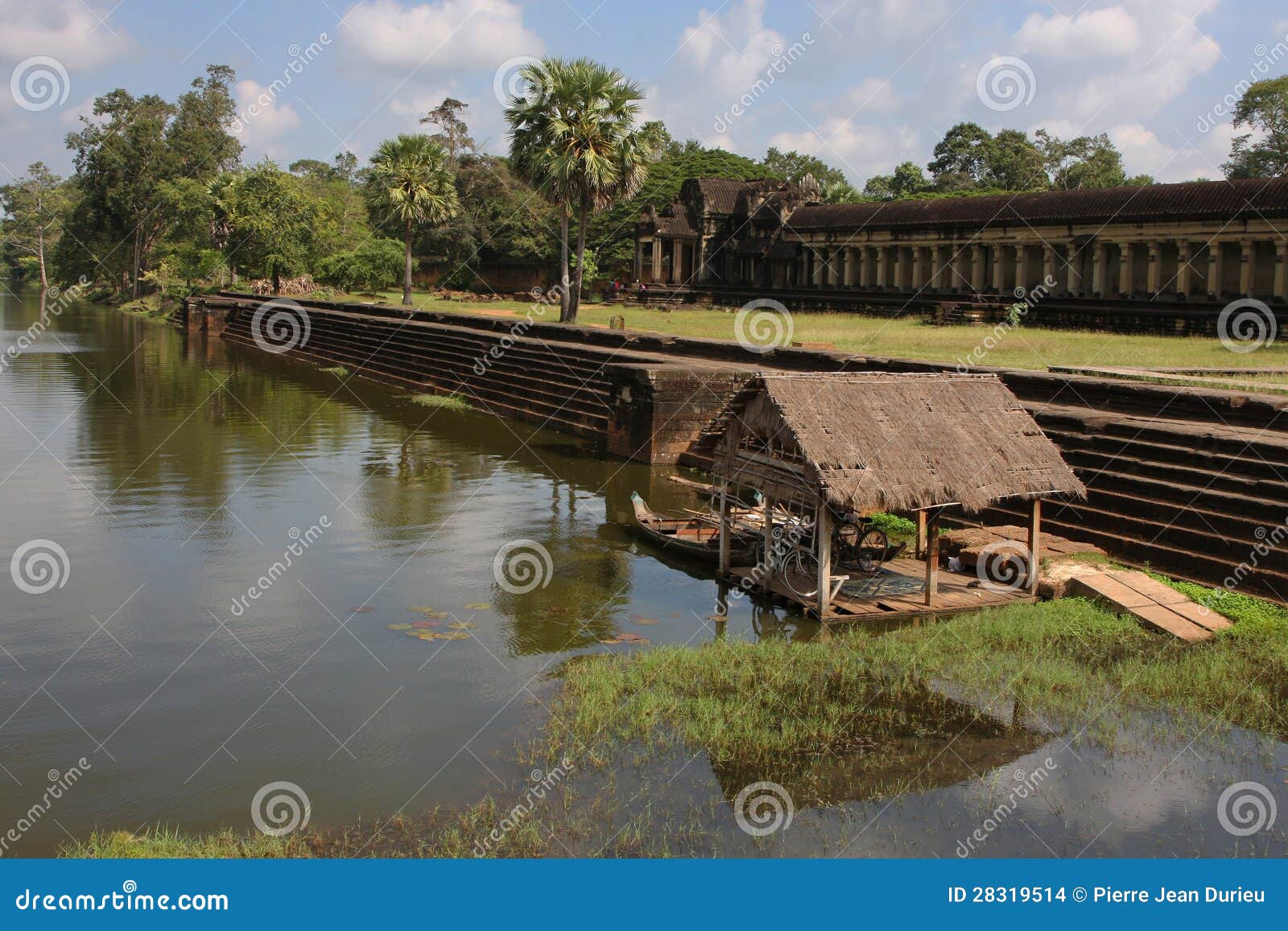 Pool Around Angkor Wat Temple Stock Photo - Image of cambodia, temple ...
