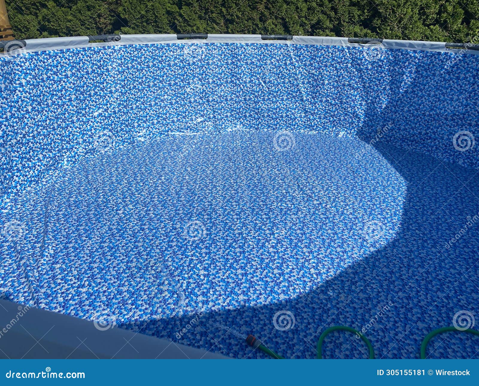 Pool Completely Empty and Ready To Be Cleaned Stock Image - Image of ...