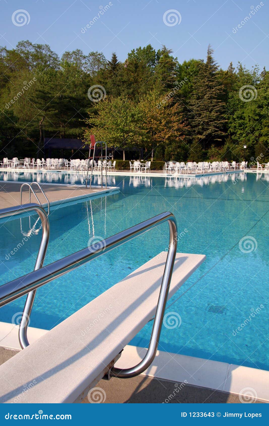 Public Swimming Pools With Diving Boards
