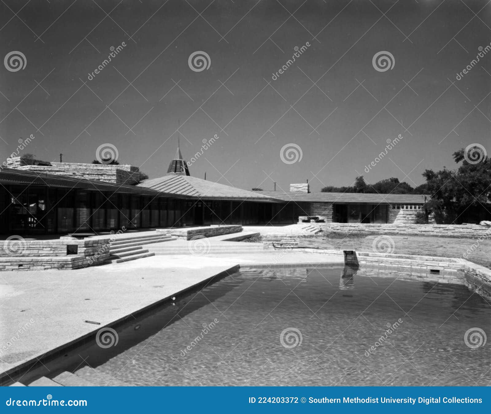 [Pool View Of John Gillin's House, Designed By Frank Lloyd Wright ...