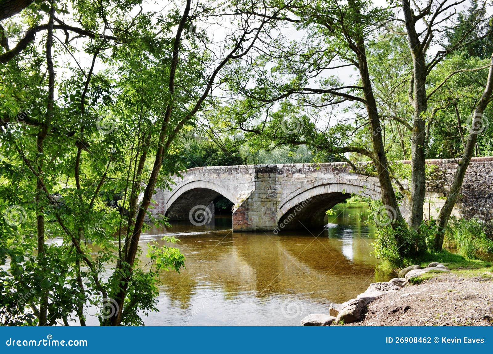 Pooley Bridge and the River Eamont Stock Photo - Image of famous ...