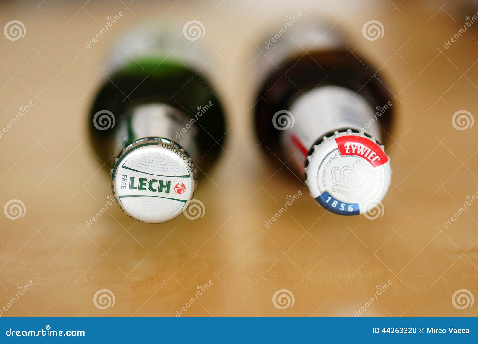 Pools bier redactionele afbeelding. Image of twee, polen - 44263320