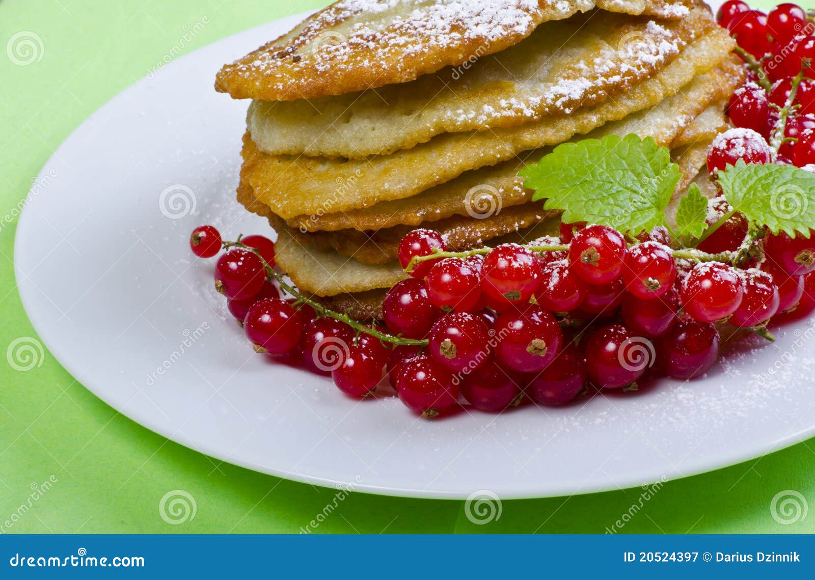 Poolse aardappelpannekoek stock afbeelding. Image of vakantie - 20524397