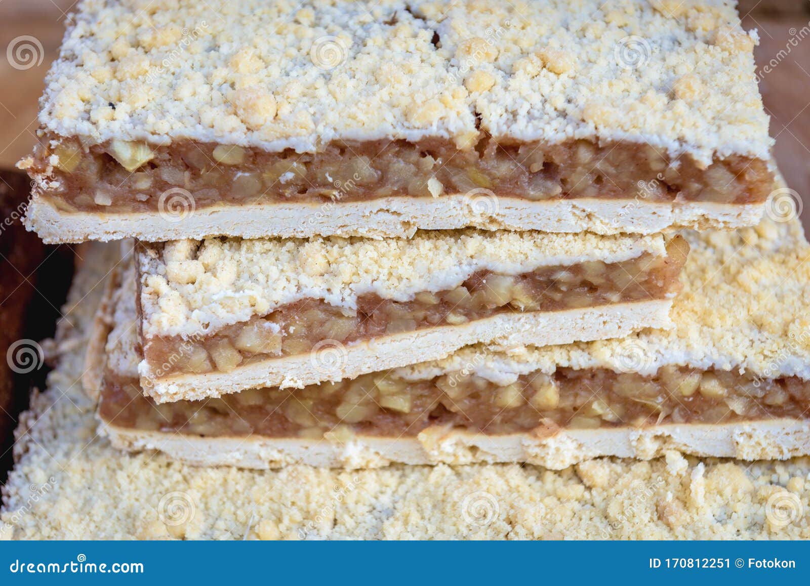 Poolse appelcake stock afbeelding. Image of pastei, gebakje - 170812251