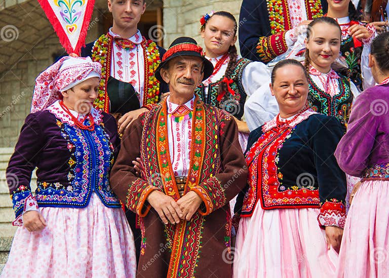 Poolse Traditionele Kleding Redactionele Stock Afbeelding - Image of ...