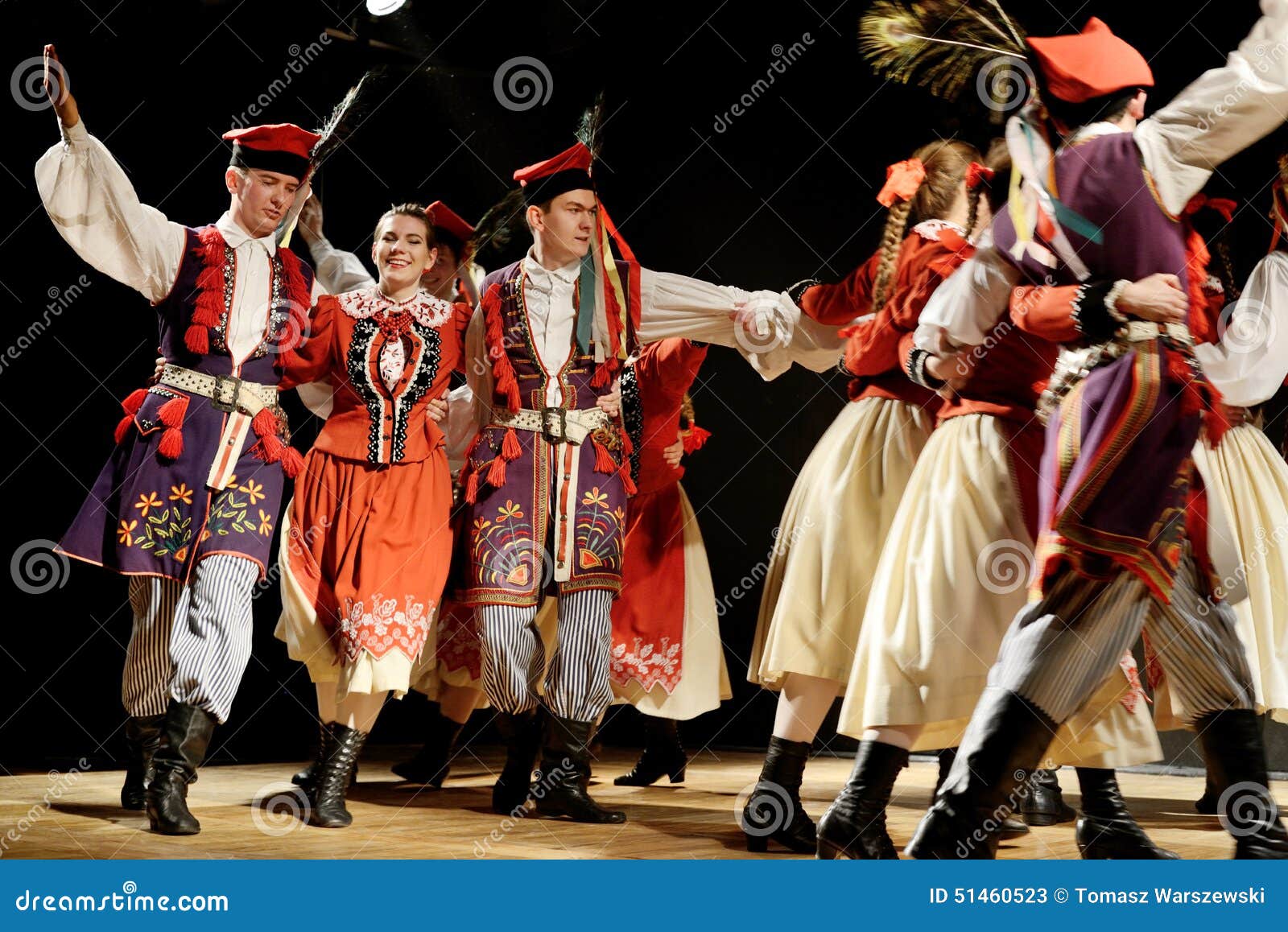 Poolse Traditionele Volksdans Redactionele Stock Foto - Image of vrouw ...