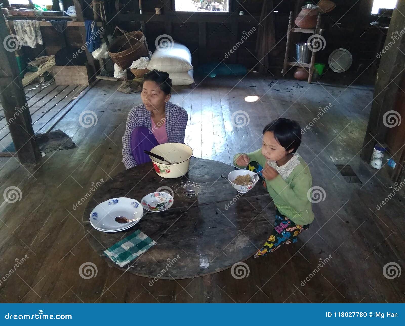 Poor Family editorial image. Image of family, myanmar - 118027780