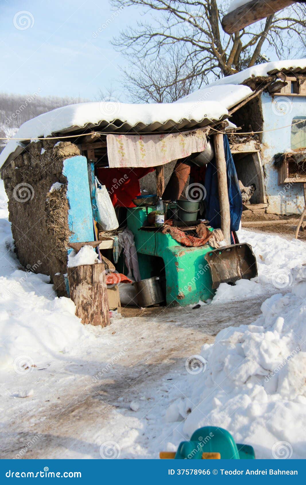 Poor house in winter stock photo. Image of home, poverty - 37578966