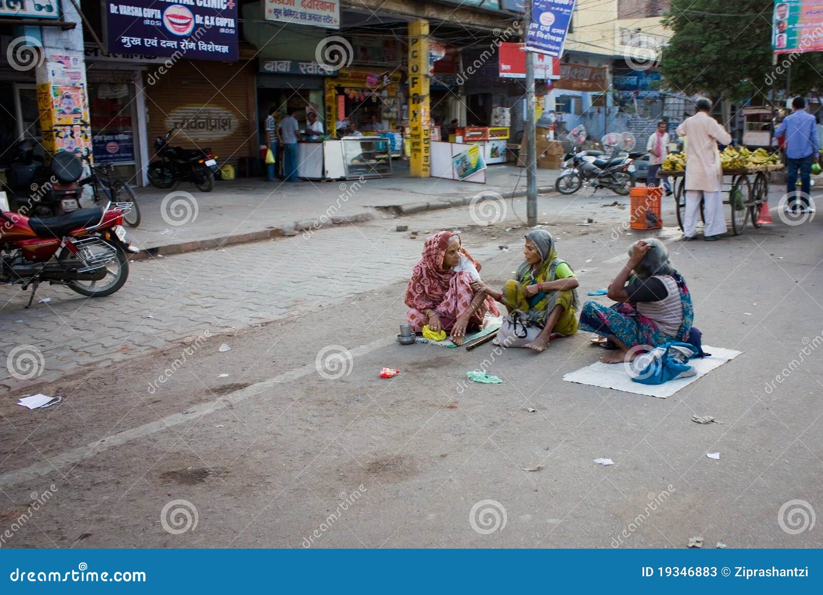 Poor Indian People Doing Work By Wearing Masks. Editorial Image ...