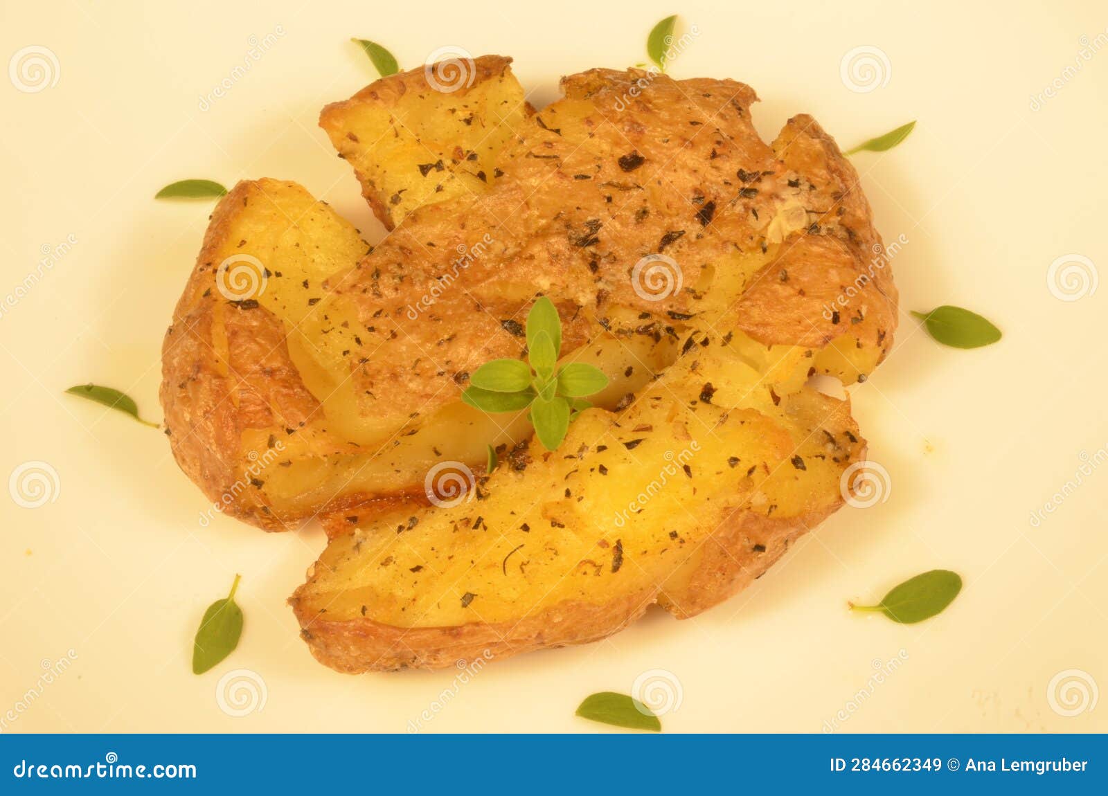 Batata ao Murro stock image. Image of portuguese, dinner - 284662349