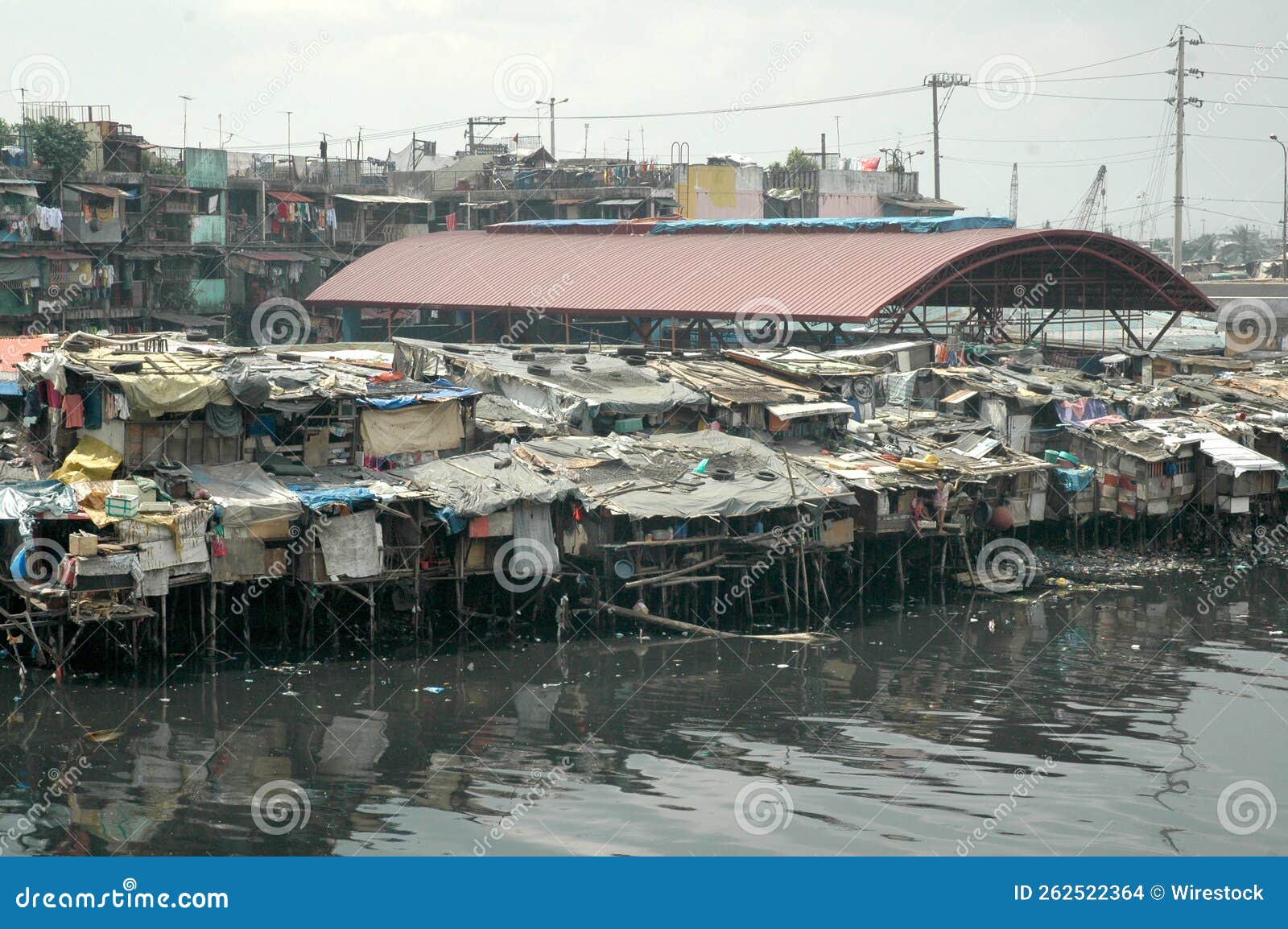 Poor Settlement on Pasig River Stock Photo - Image of pollution, trash ...