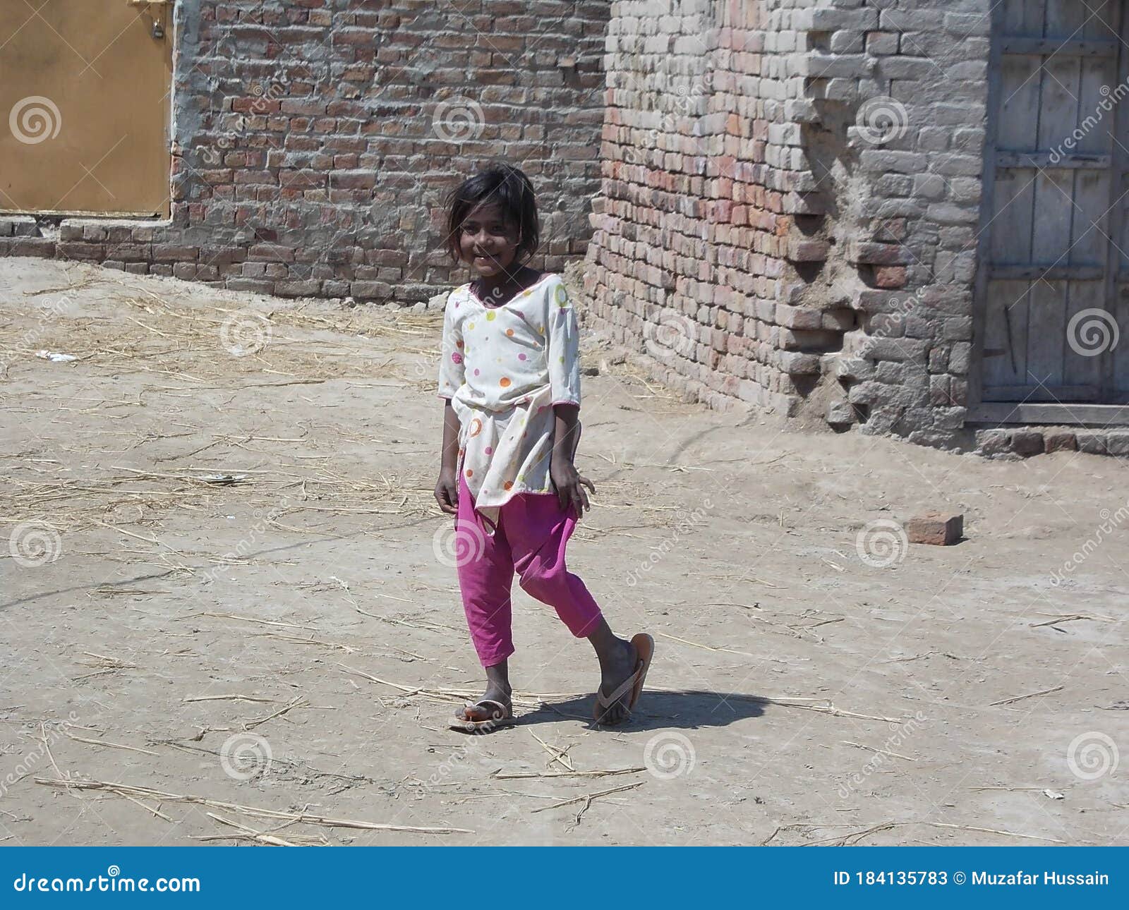 Poor Small Girl in Pakistani Village Editorial Stock Photo - Image of ...
