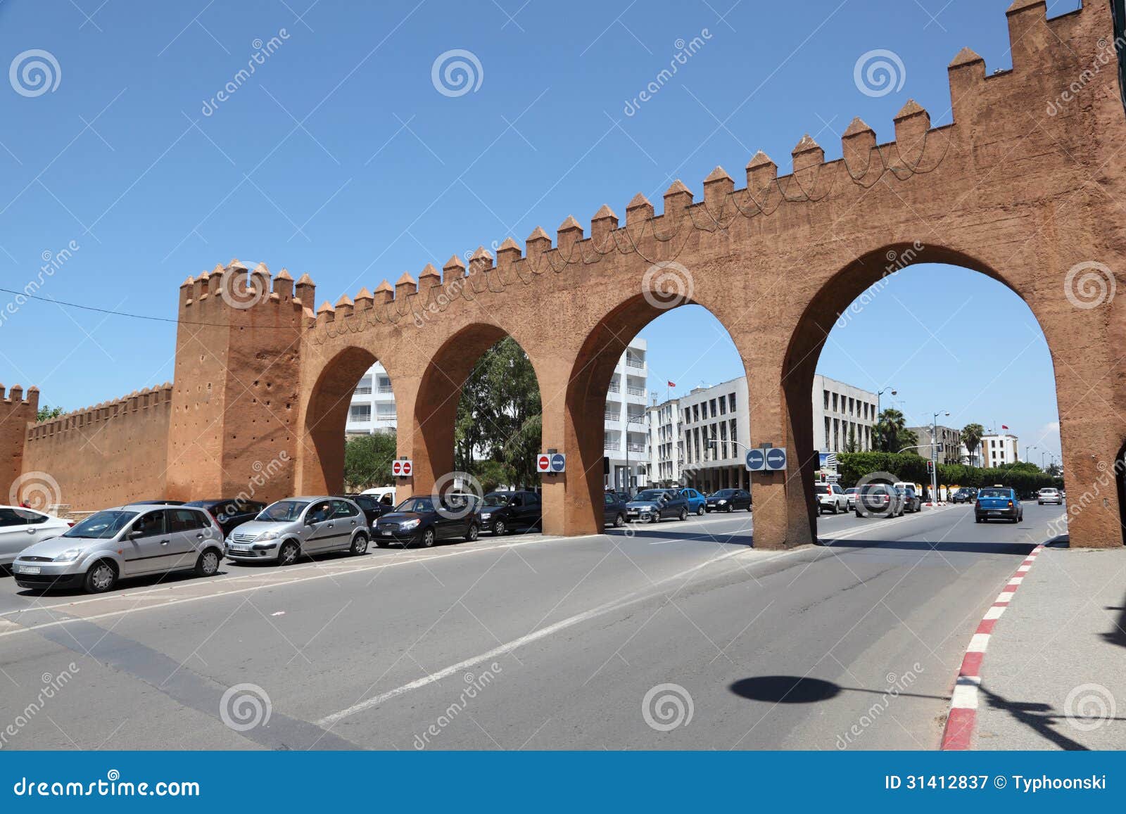 Poort in Rabat, Marokko redactionele fotografie. Image of medina - 31412837