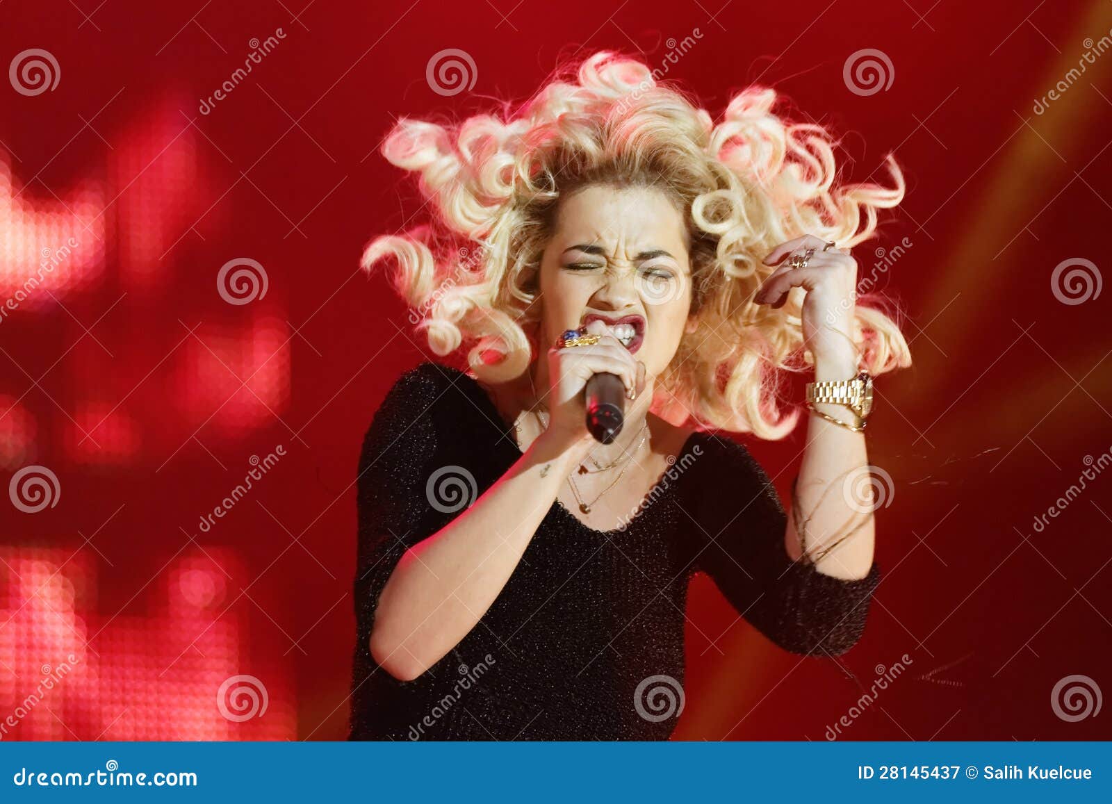 Pop singer - Rita Ora editorial photography. Image of country - 28145437