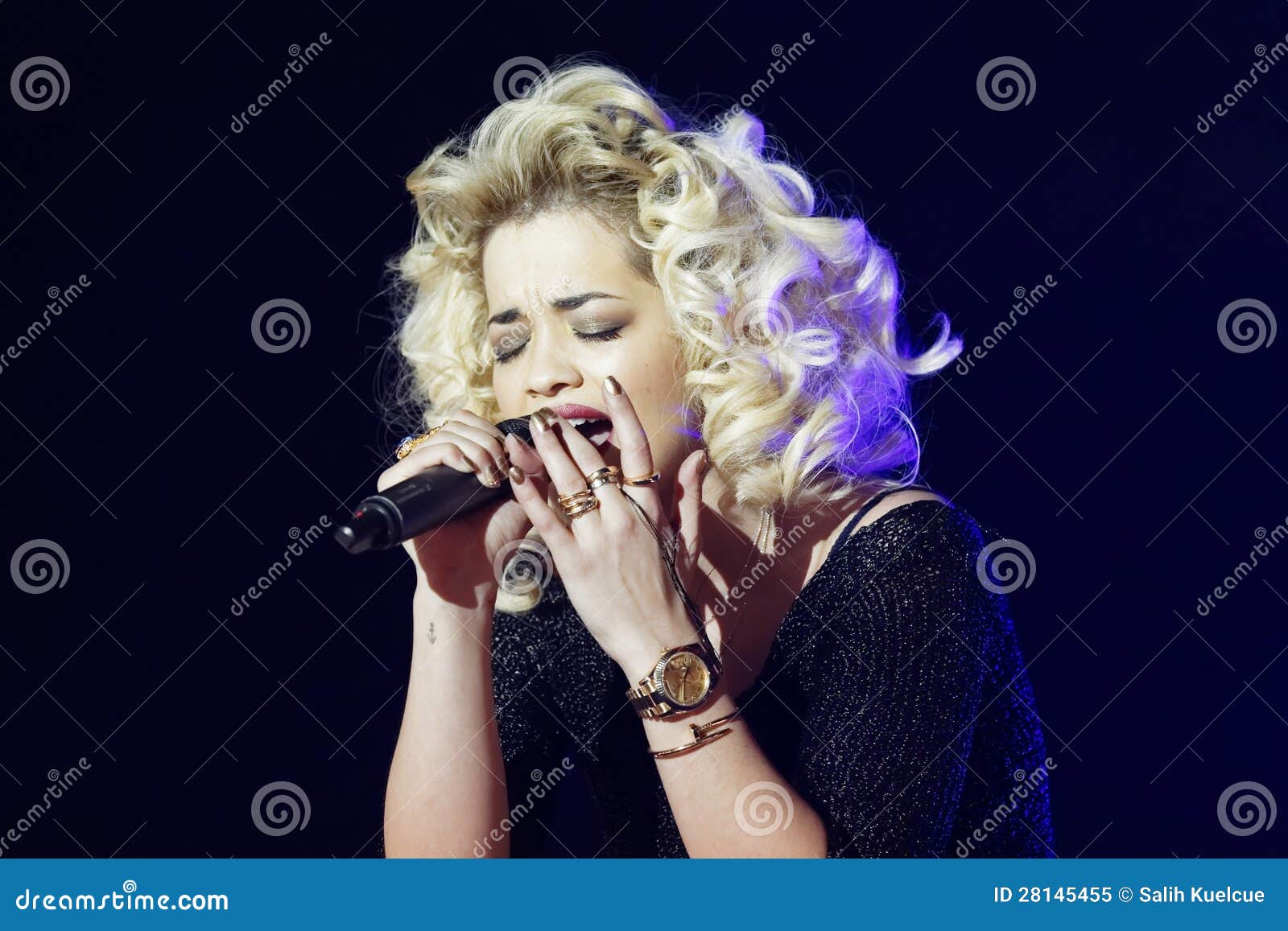 Pop singer - Rita Ora editorial image. Image of dance - 28145455