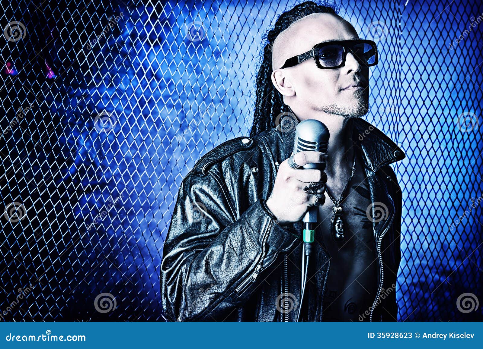 1,097 Dreadlocks Singer Stock Photos - Free & Royalty-Free Stock Photos ...