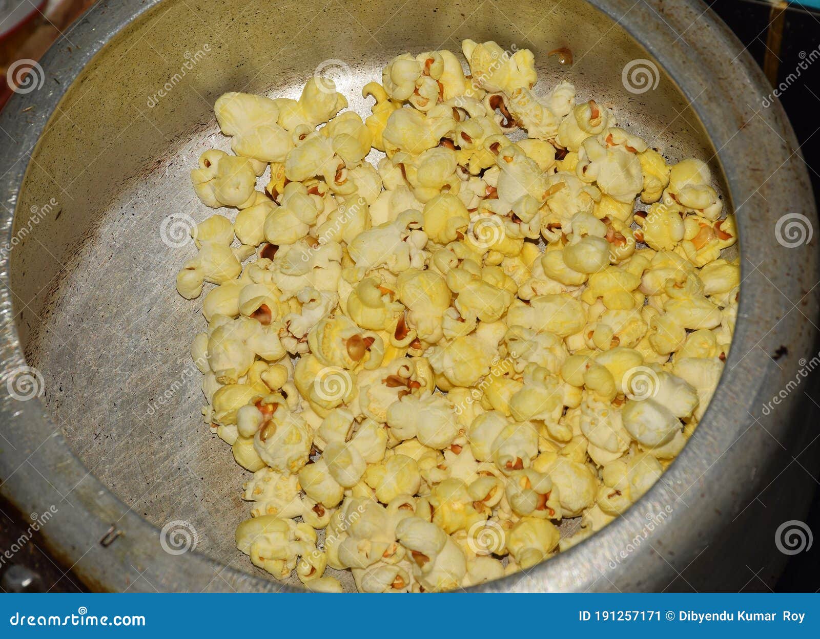 Popcorn making stock image. Image of lifestyle, nutrition - 191257171
