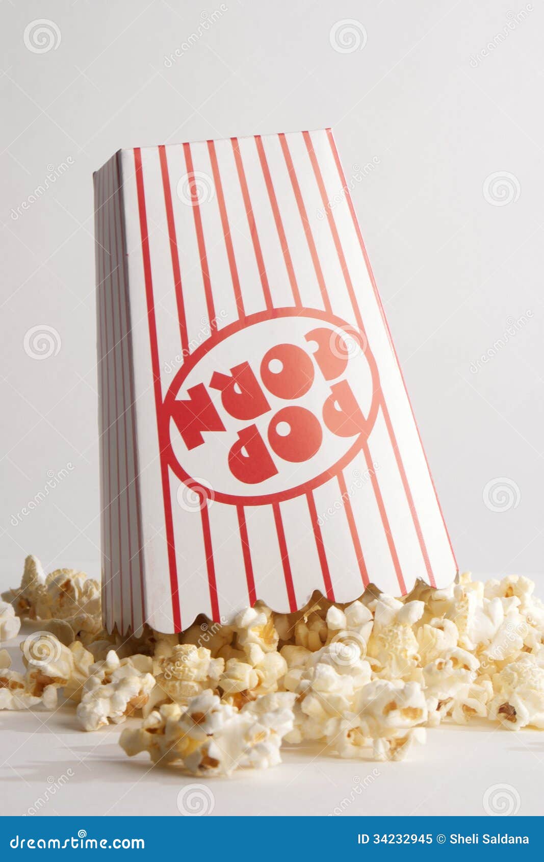 Popcorn Spill Royalty Free Stock Photo - Image: 34232945